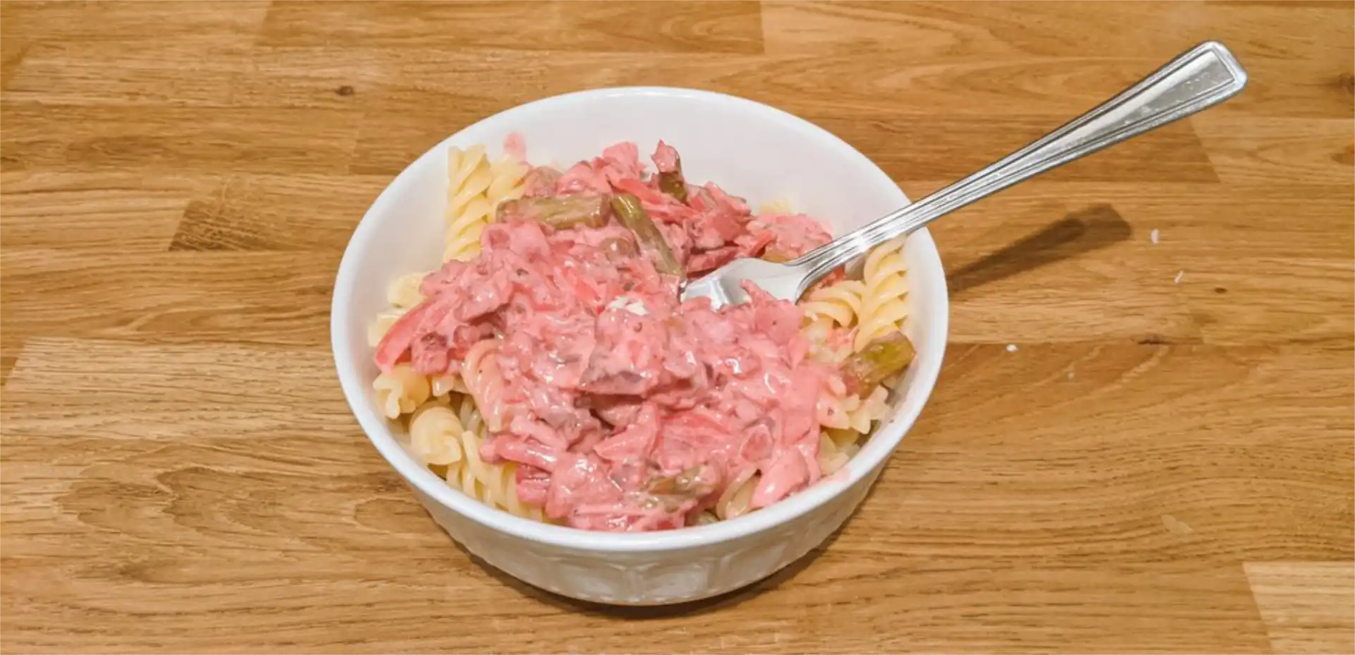 Perky pink beetroot pasta | Munching Matilda